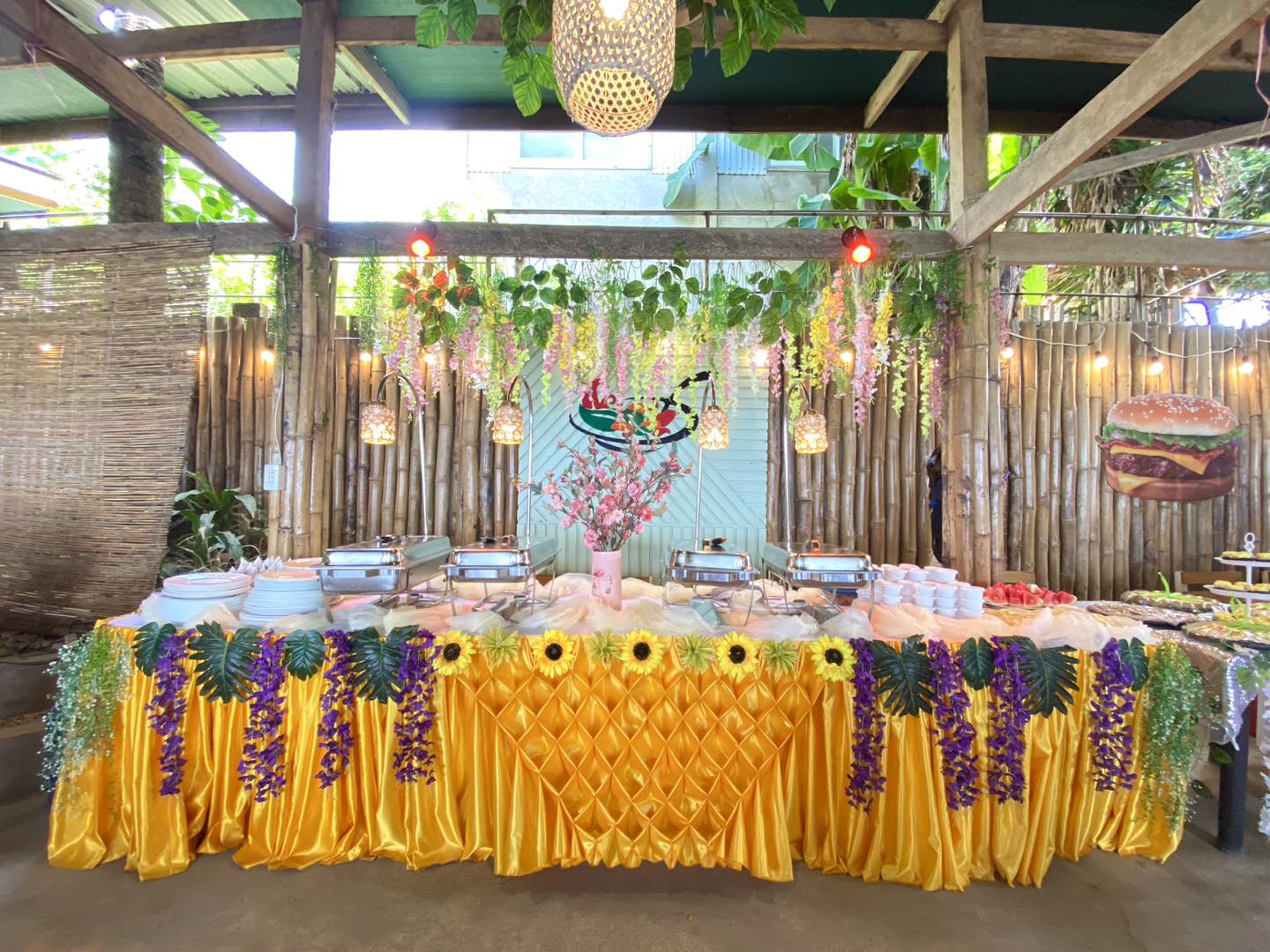 Beachcomber Bar & Grill – Beachcomber Bar & Grill